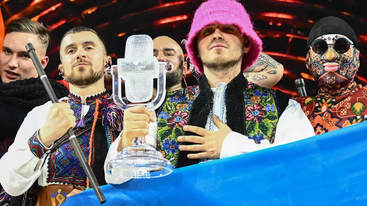 Kalush Orchestra: venduto all'asta il trofeo di Eurovision 2022 per ...